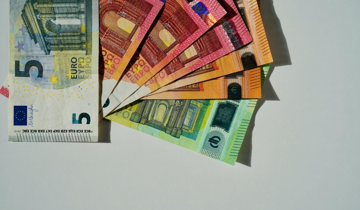 Here's when you can expect the Christmas bonus and other social welfare ...