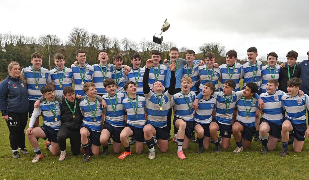 WATCH: Mayo school rugby team receives special homecoming - Mayo Live