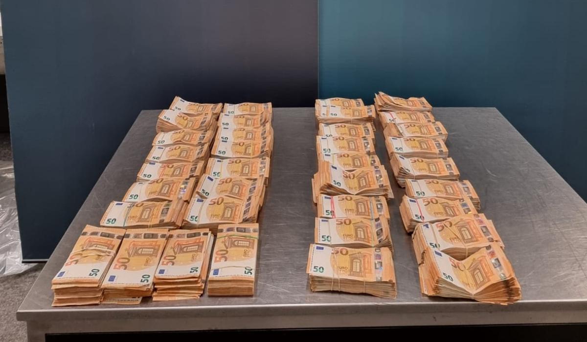 Arrests made at Dublin Airport as gardai seize incredible amount of ...